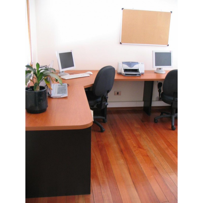 Estaciones de Trabajo y Escritorios